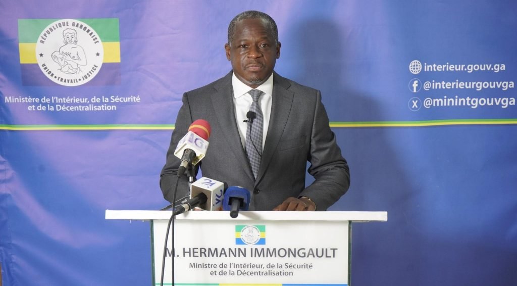 Gabon : Une nouvelle revalorisation pour les chefs de village et de ...
